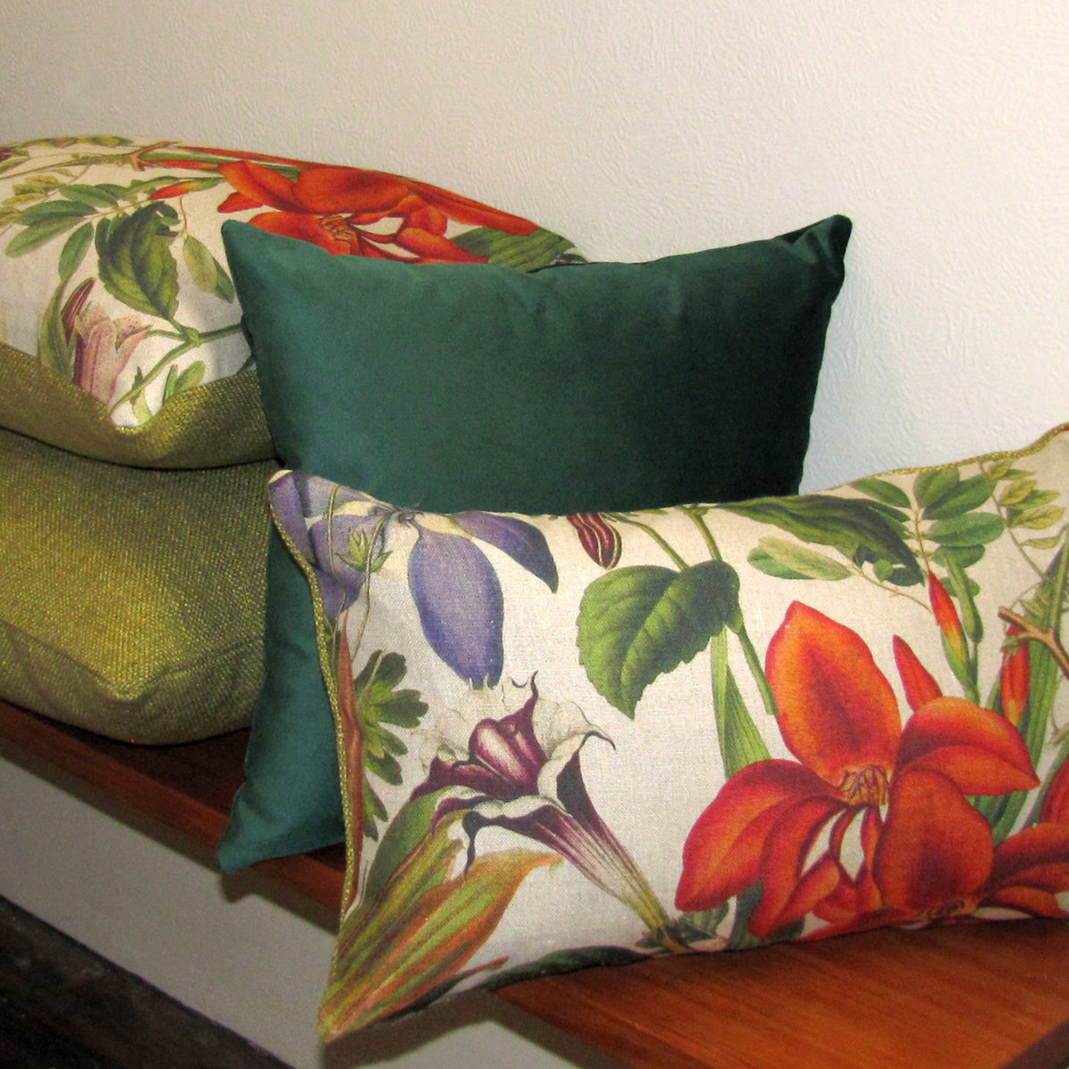 Twining linen cushion cover, green reverse – Little Wing